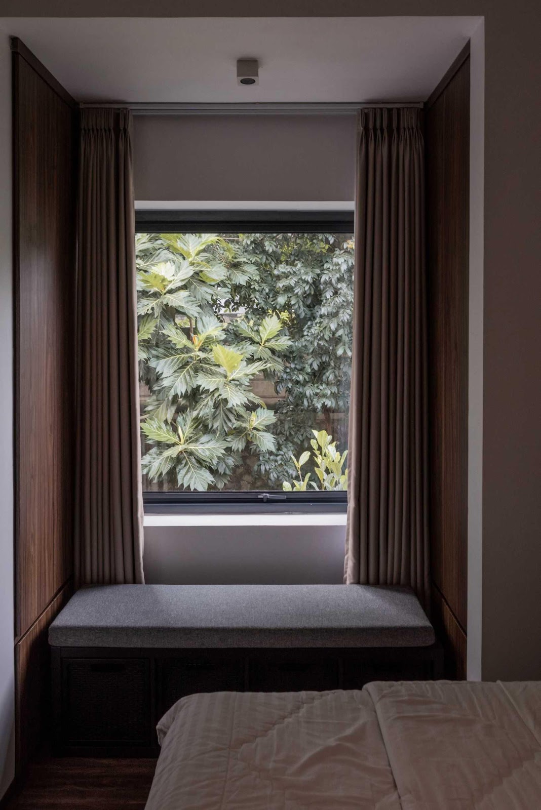 Inspirasi Desain Window Seat untuk Bersantai Atau Duduk-Duduk Cantik di ...