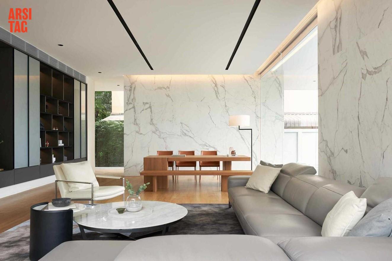 Desain Interior Rumah Mewah Perpaduan Marmer dan Kayu